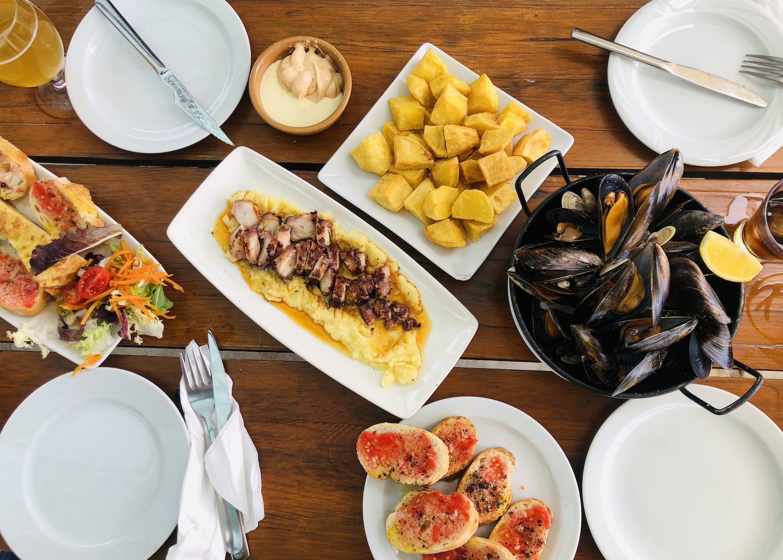 Qué comer en Barcelona: Platos Típicos y Dónde Probarlos - Estudi Roig ...